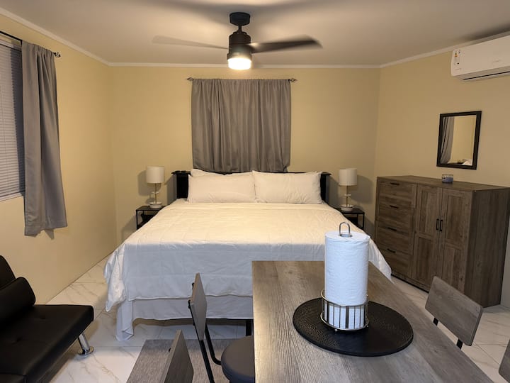 Randy’s Studio 7 - Saint Lucia