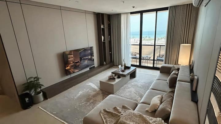 Luxury Seaview,  2br W/ Balcony - Dammam