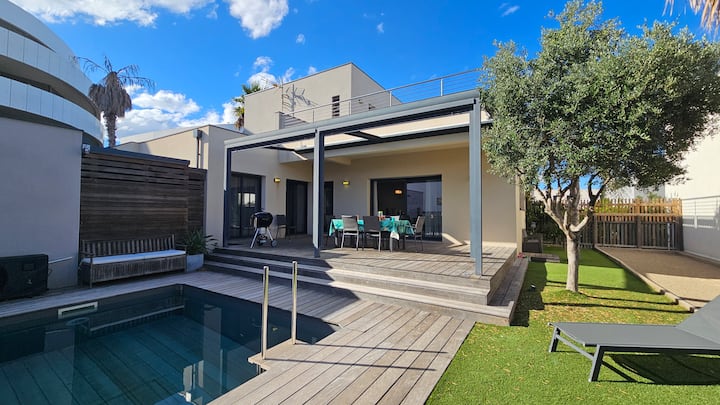 Villa Moderne Haut De Gamme Avec Piscine - Le Barcarès