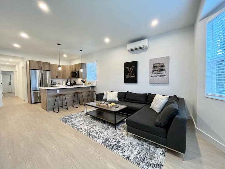 Stunning Townhouse! Mins To Hospital, Mall W/ Ac - Tacoma, WA