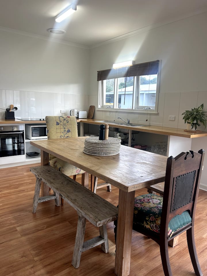 Neptunes Guest House - Port Campbell