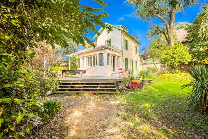 Bngo | La Sublime Villa | Jardin, 5 Ch, 15p, 2 Sdb - Chassieu