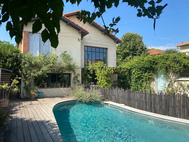 Grande Maison Avec Jardin Et Piscine En Ville - Montpellier