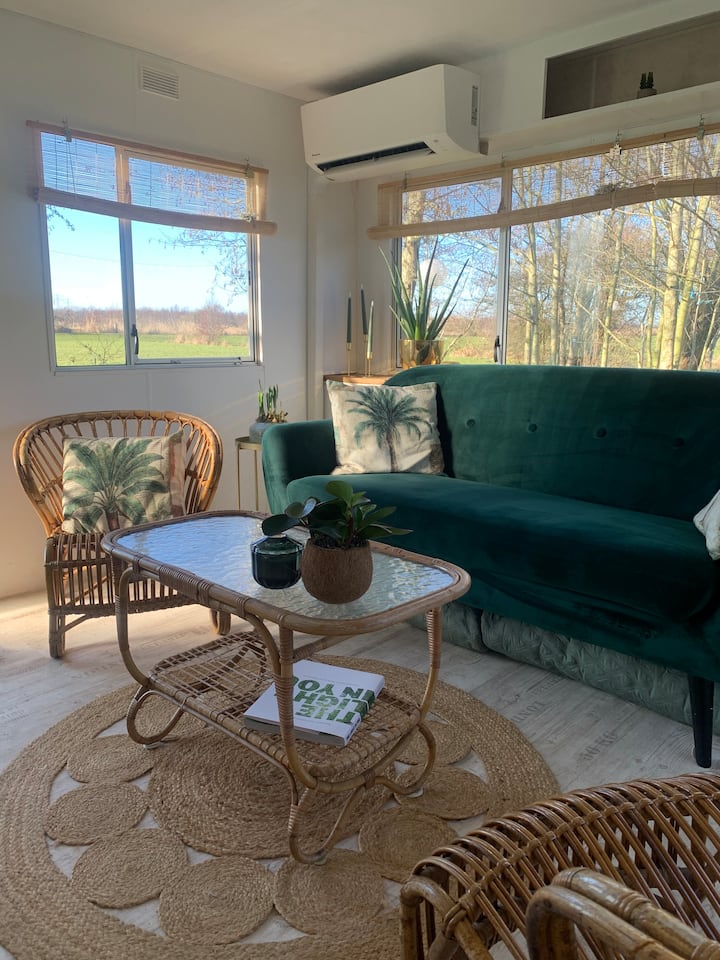 Geniet, En Niet Met Mate. - Netherlands