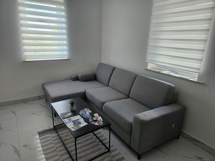 Prostoren Apartma Za 6 Oseb Ella - Izola