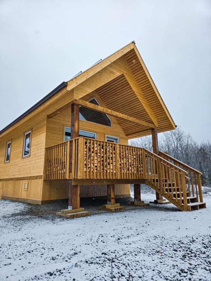 Bear Den Cabin - Whitehorse