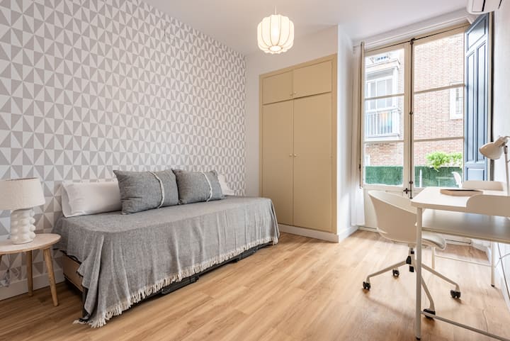 Habitación Individual Y Cama Supletoria - Granada, Spain