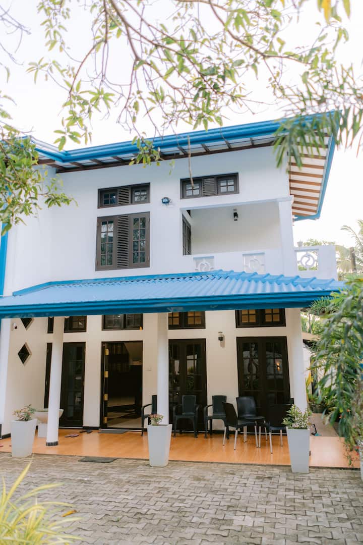 Grandline Luxury Apartment - Mirissa