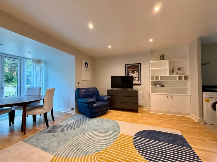1-bed Flat With Balcony&parking - High Wycombe