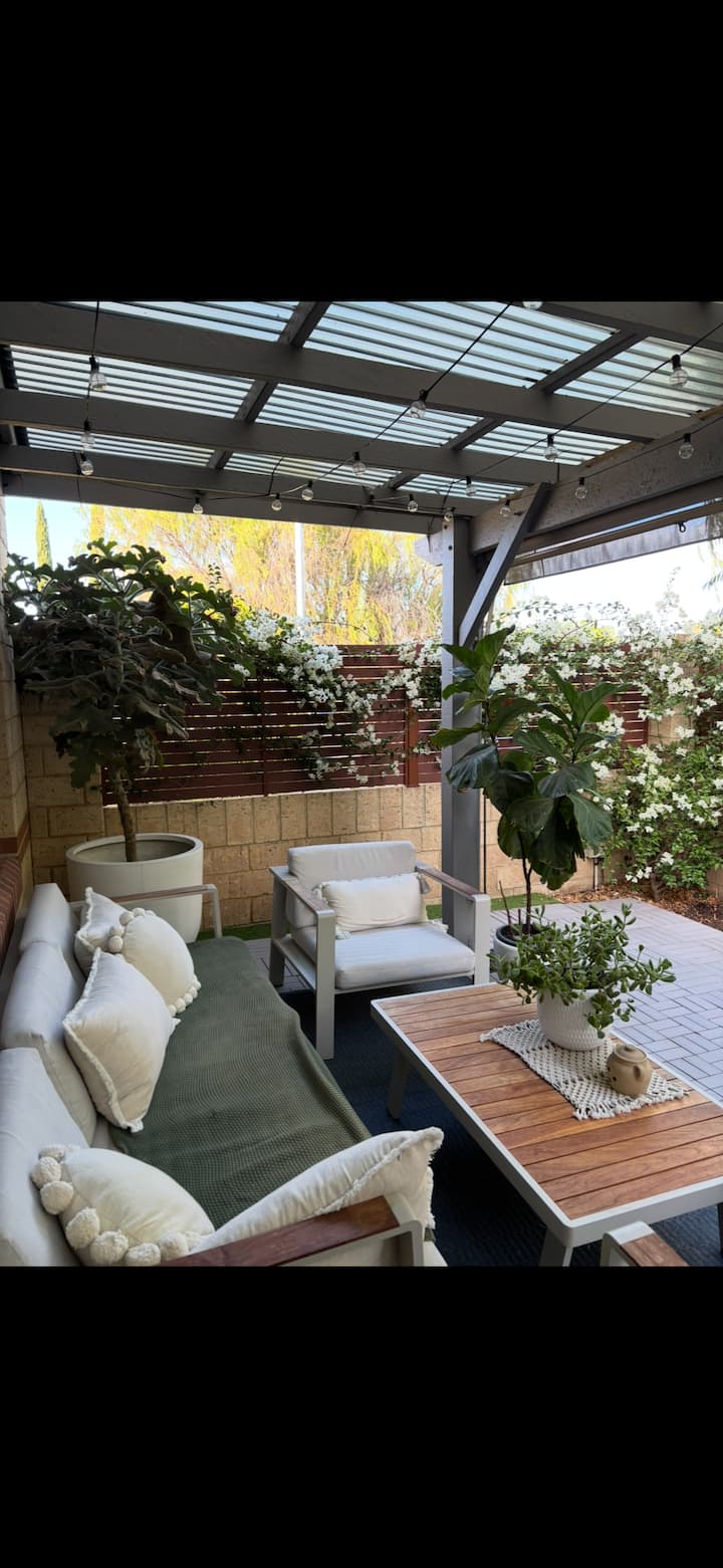 Cosy And Convenient Stay - Perth