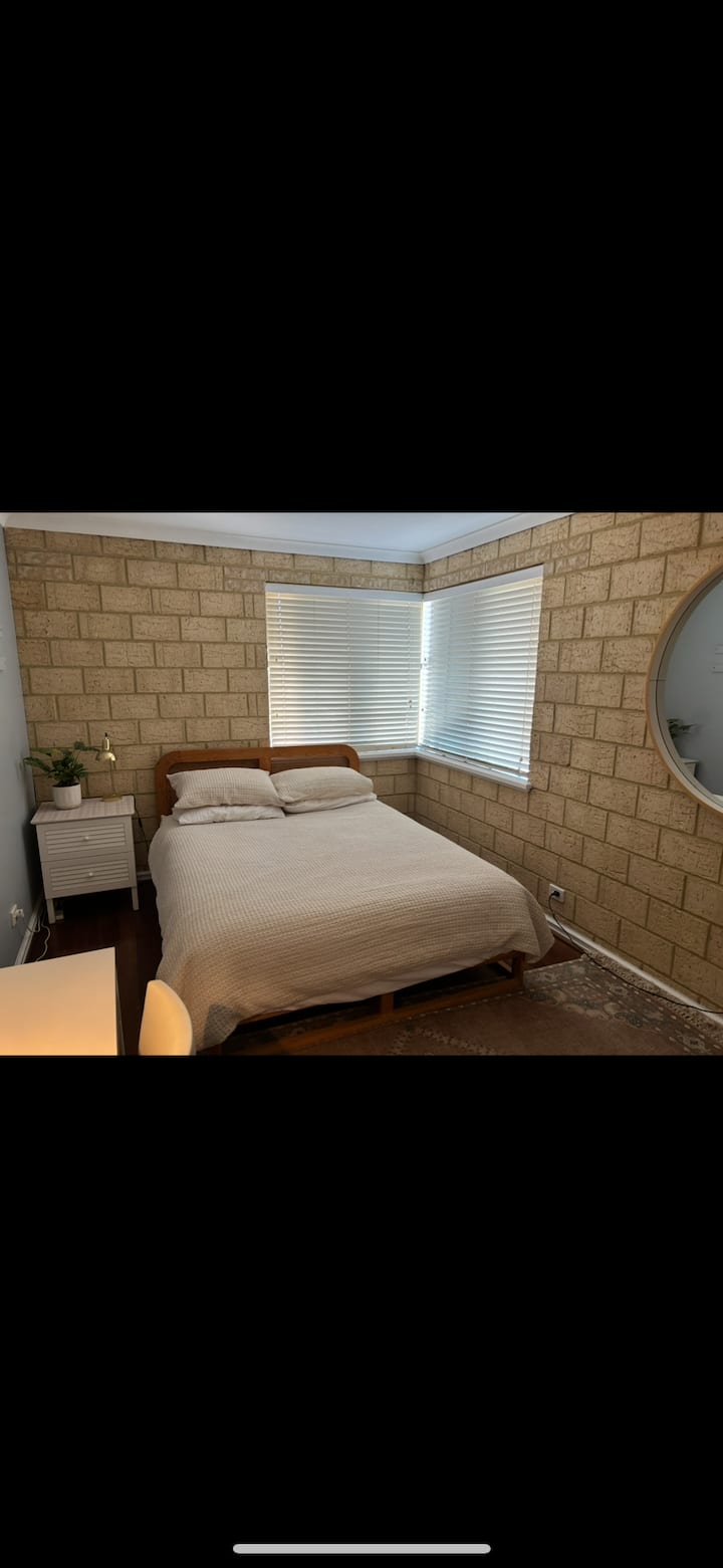 Cosy And Convenient Stay - Claremont