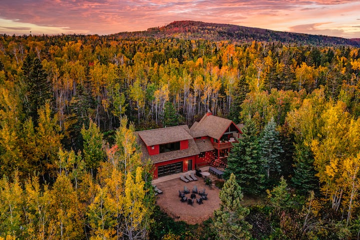 A+ Privacy | Sauna | Games | Sonos | Bbq | Firepit - Lutsen, MN