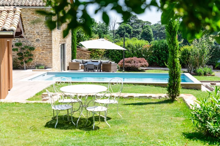 Les Pierres Dorées - Piscine/jardin - Cluny