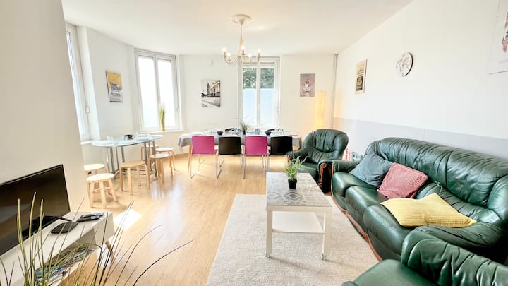 Chambre 4 - 2 Lits Doubles - Proche Métro - Croix