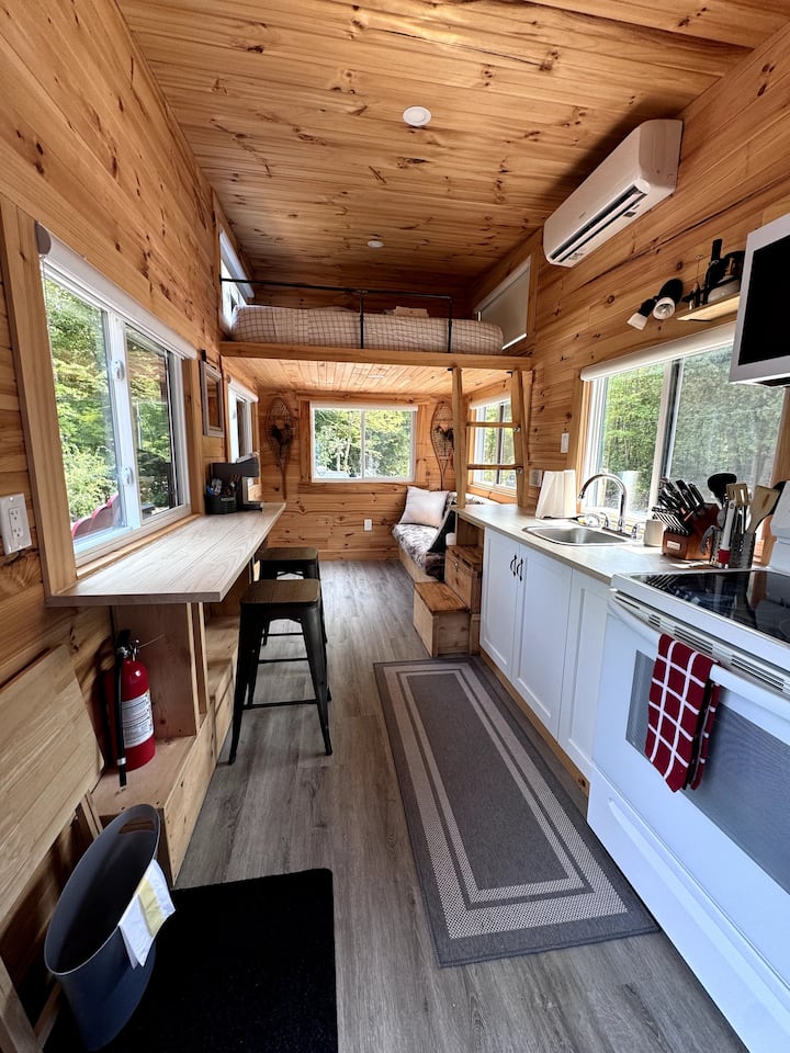 The Little Rideau Retreat - Perth, ON, Canada