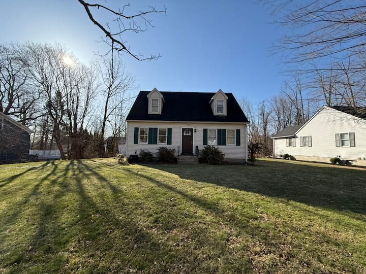 Dharma House 3 - Hubbardston, MA