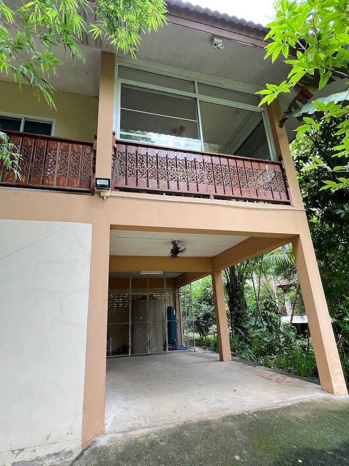 Sabai Thong Na (Little House) - Mae On District