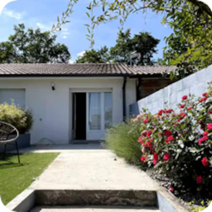 Charmante Petite Maison à La Brède - Martillac