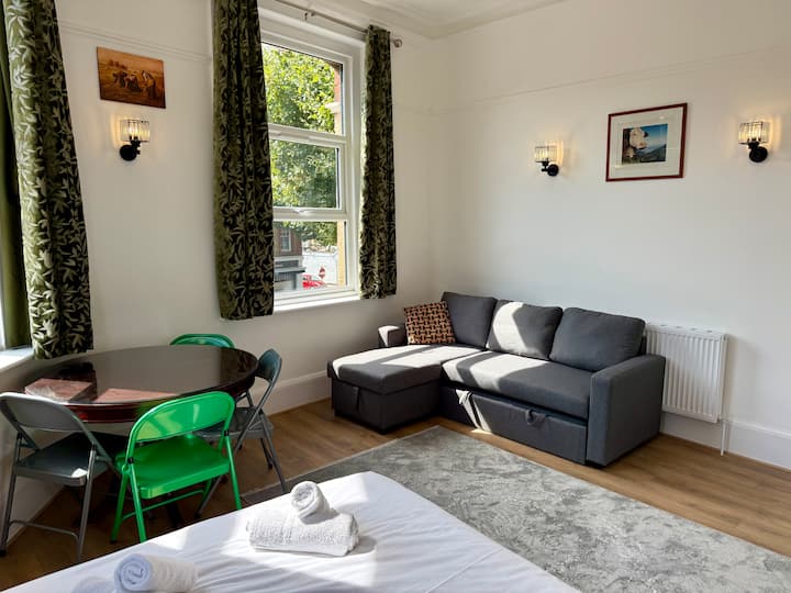 The Finchley Grand Flat I - 