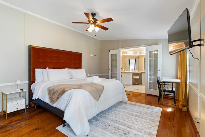 Cloudland Canyon | Dogs | Fishing Pond | Firepit - Beaver Lake, Rising Fawn