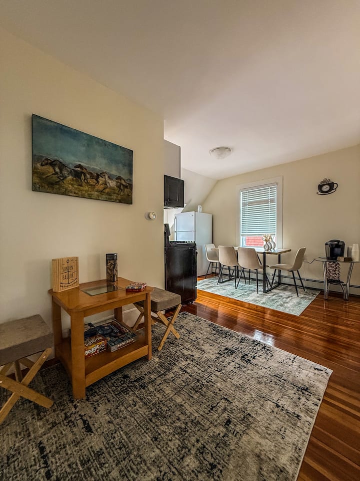 Stylish Stay By Beach And Shops - Beverly, MA