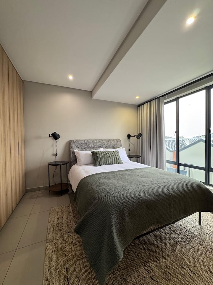 No78 @ The Parks
1-bedroom
Gem 10 Min From Airport - Kempton Park