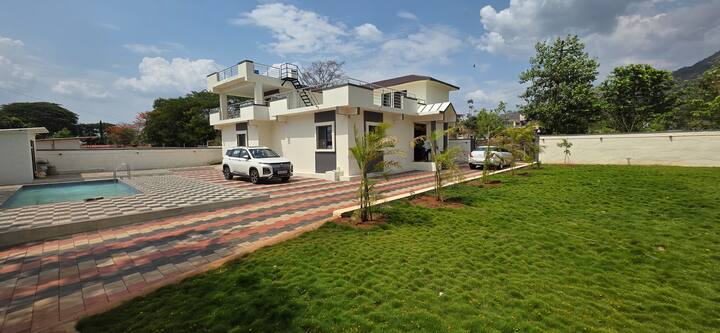 Luxury Villa W/ Pvt Pool Khopoli - Karjat