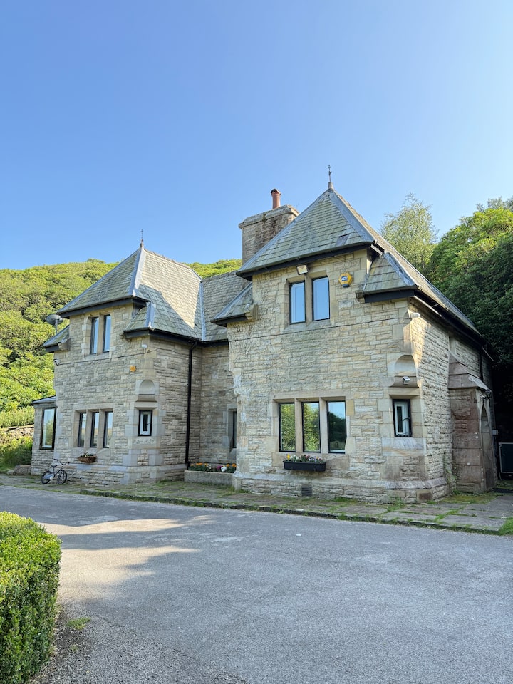 Grange Cottage - Bolton