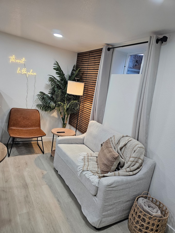 Cozy Guest Suite In Southwest Denver - Lakewood, CO