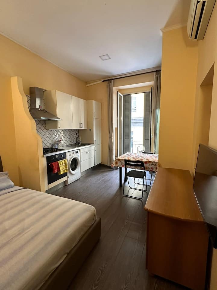 Alloggio Vicino Stazione & Metro - Nápoles