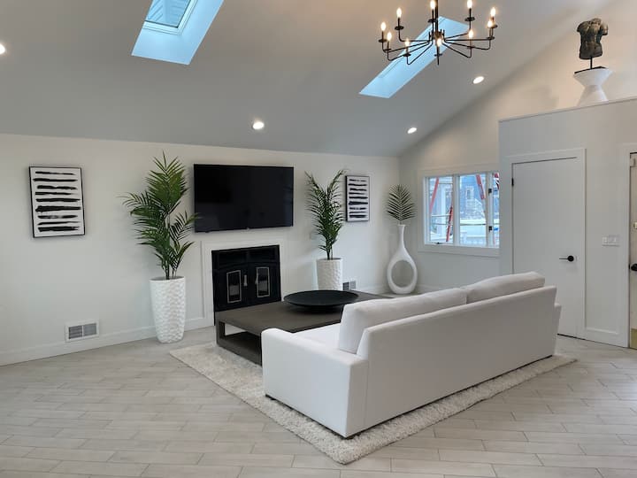 Lagoon-front House With Pool | 3br | Sleeps 10 - Point Pleasant Beach, NJ