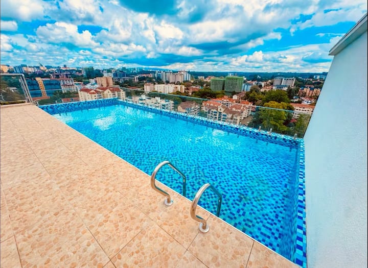 Chic 1br Westlands | Pool | Gym | Self Check In - Kenya