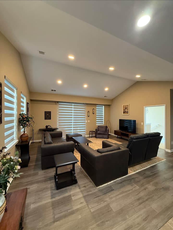 Stone Ridge Condos - Sterling Heights, MI