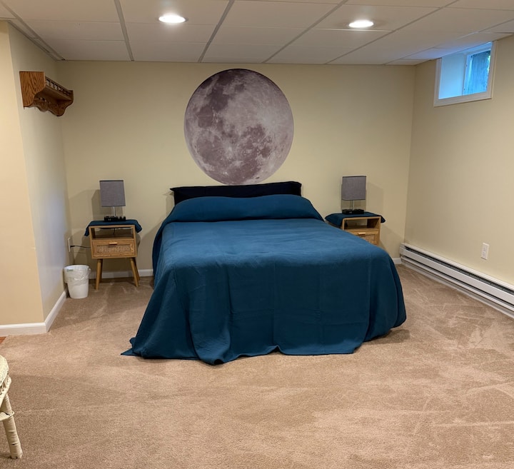 Two Beds & A Car Apartment - Medina, OH