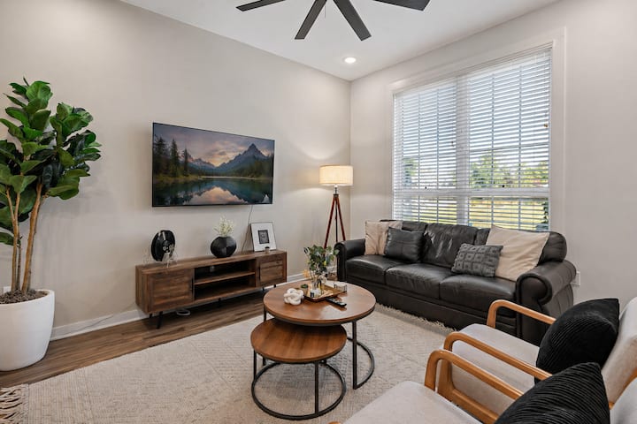 Nashville Group Stay • 2 Homes Sleeps 28 - Tennessee (State)