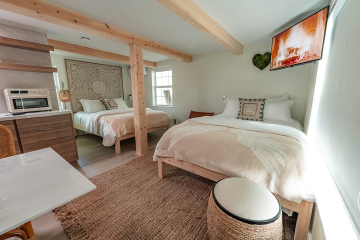 Hotel Seahorse Beach Bungalows Room #9 - Fort Pierce, FL