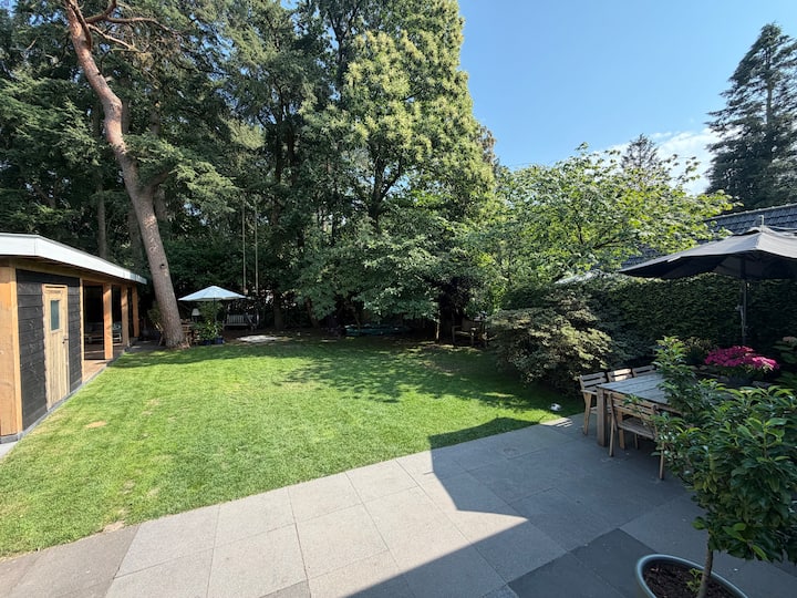 Luxe, Ruime Woning Met Grote Tuin Nabij Het Bos. - Nieuwegein