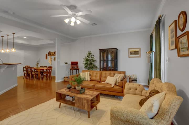 Welcome To Historic Creekside! - Chambersburg, PA
