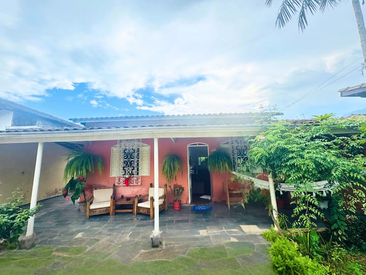 Casa A Poucos Metros Da Praia - Parcele Até 6x - Ubatuba