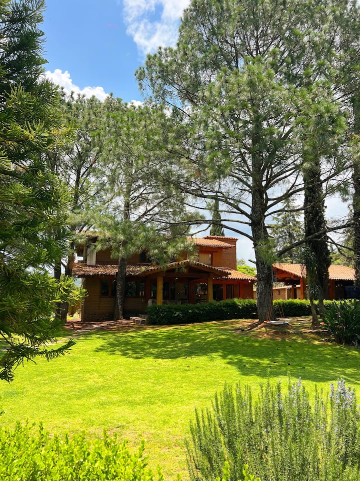 Cabaña De Lujo En Centro Tapalpa, Espectacular - Tapalpa