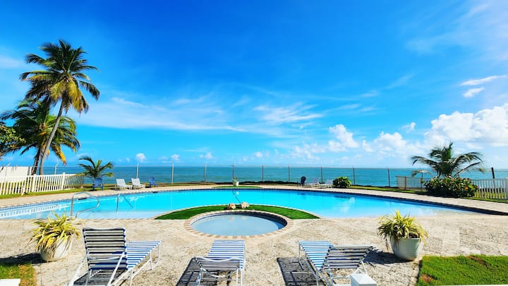 Family Retreat: Oceanfront Balcony Private Terrace - Puerto Rico
