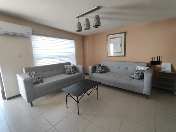 Casa Céntrica En Chihuahua/ Si Facturamos - Chihuahua