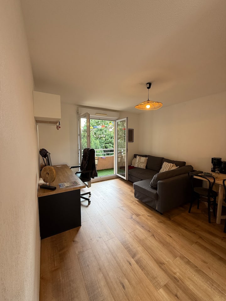 Charmant Studio Zen Avec Balcon Spacieux. - Digne-les-Bains