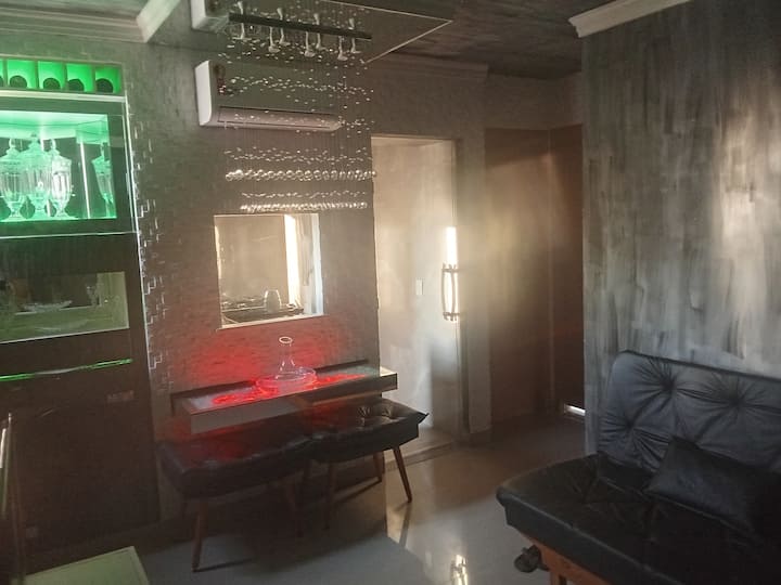 11 / 08 Espaço Lindo. Climatizado Para 8 Pessoas. - Várzea Grande