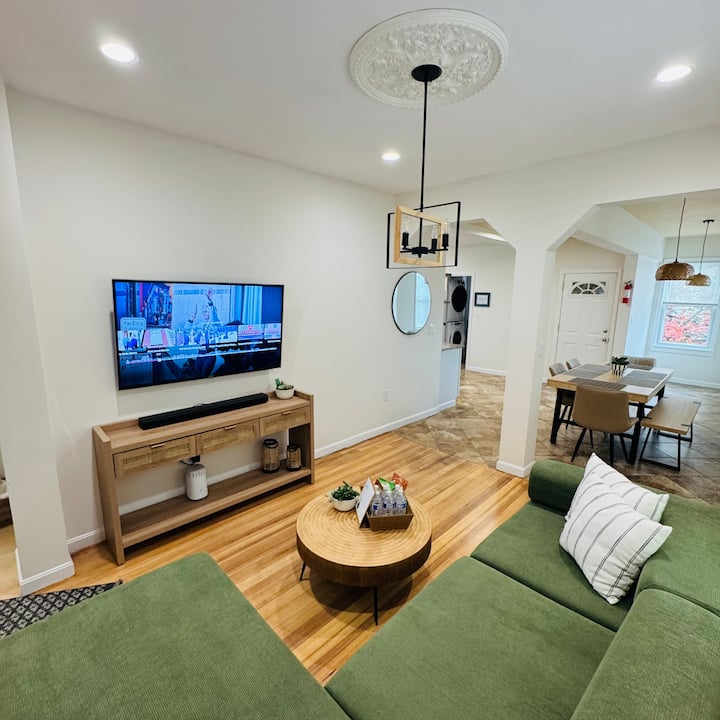 Bright & Spacious 3br Near Boston + Free Parking - アメリカ ボストン