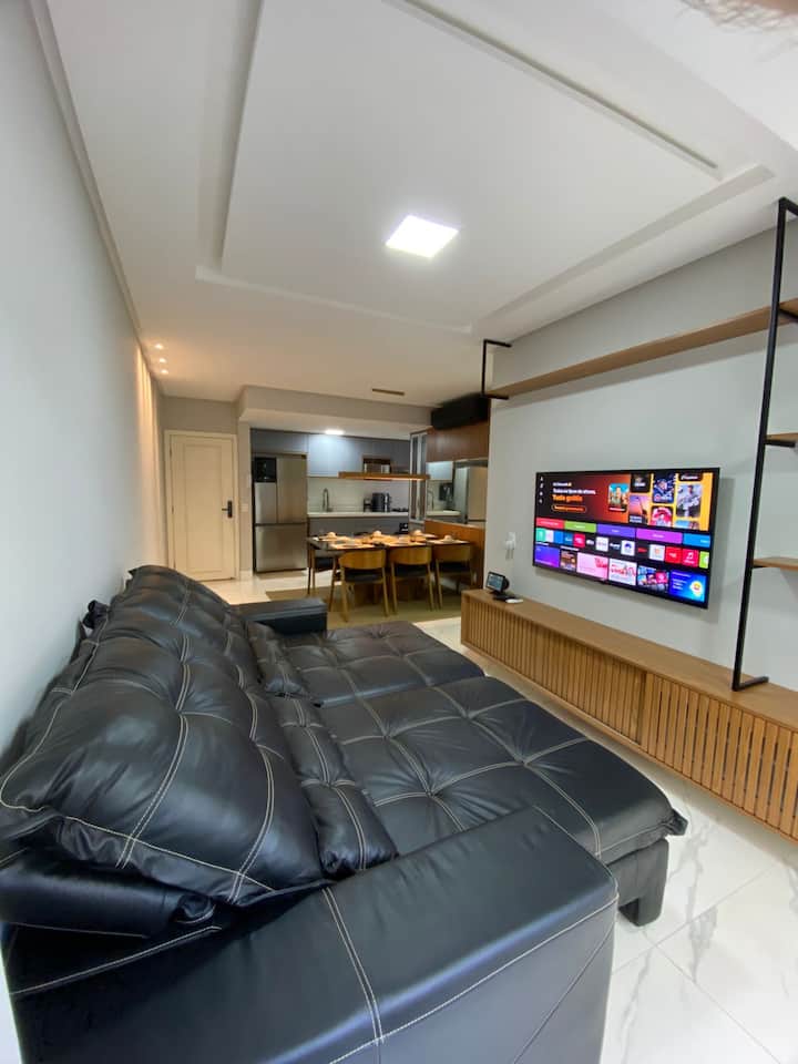 2 Qts 100% Climatizado E Garagem – Colado A Praia - Vitoria