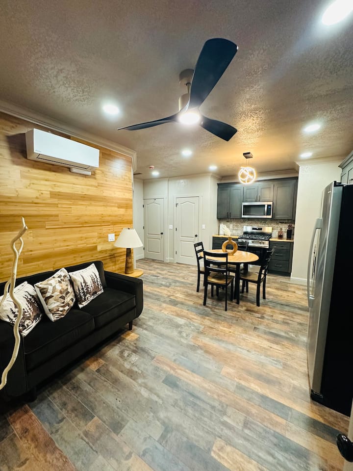 The Modern + Cabin Retreat+ Grill - Stockton, CA