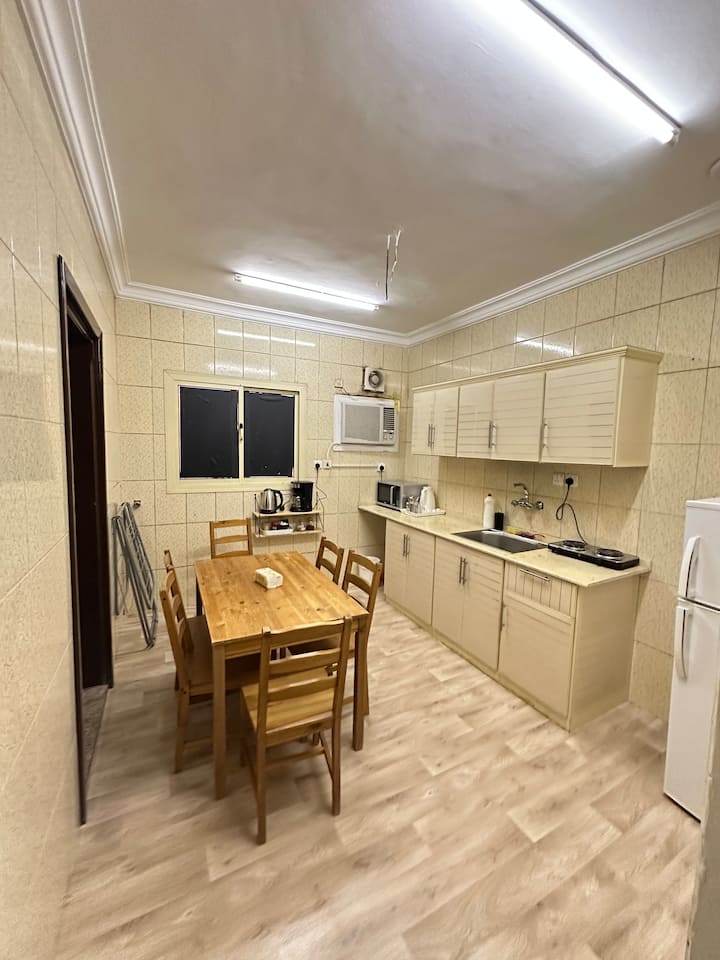 3br Flat - Family, Group|near Haram|self Check-in - Medina
