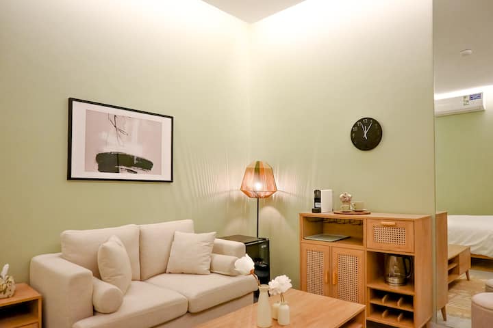 Studio | Japandi | Self Check-in | 65” Smart Tv - Jeddah King Abdulaziz Airport (JED)