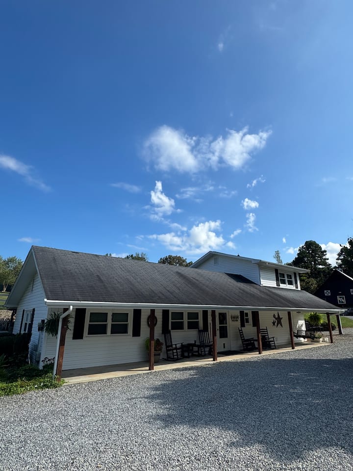 Cozy, Private Farmhouse In New Market - 布萊恩